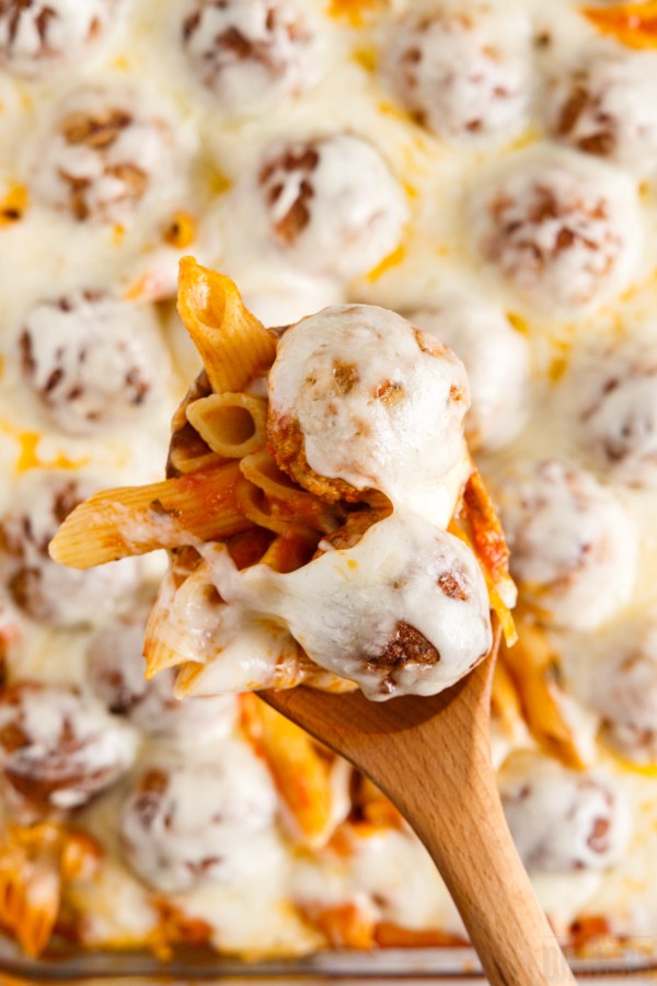 Easy Dump And Bake Meatball Pasta Casserole Recipe