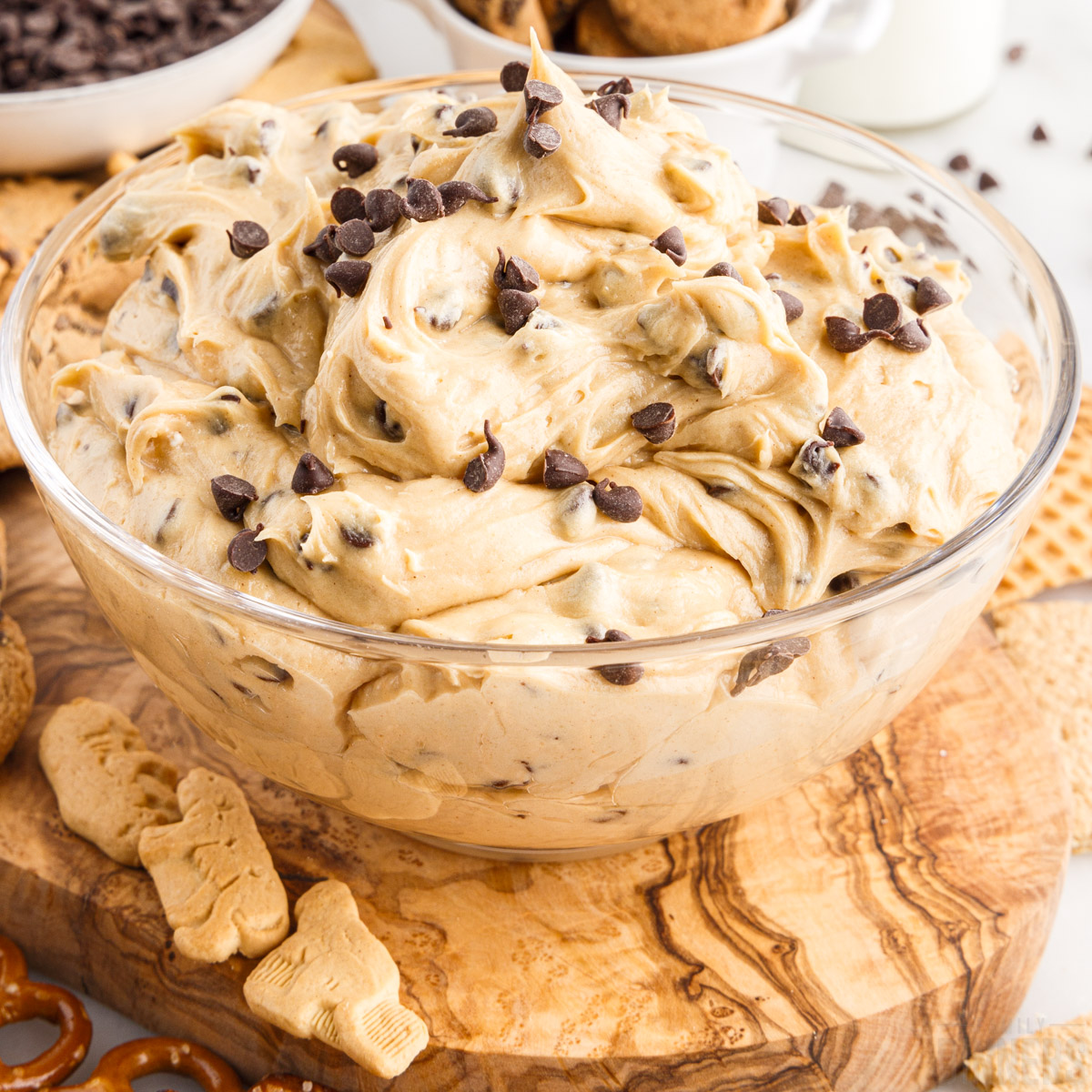 5 Ingredient Cannoli Dip Recipe With Mascarpone Cheese